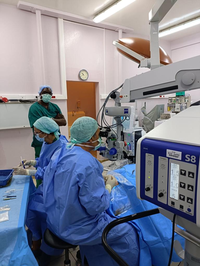 La Clinique des Yeux Bordeaux en mission humanitaire à Wallis et Futuna ...